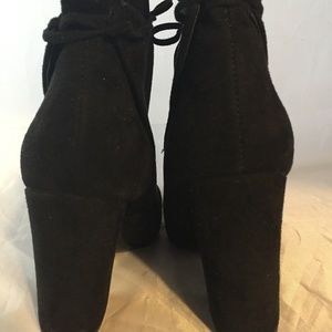 Kendall & Kylie | Shoes | New Kendall Kylie Zola Black Suede Ankle Boot ...